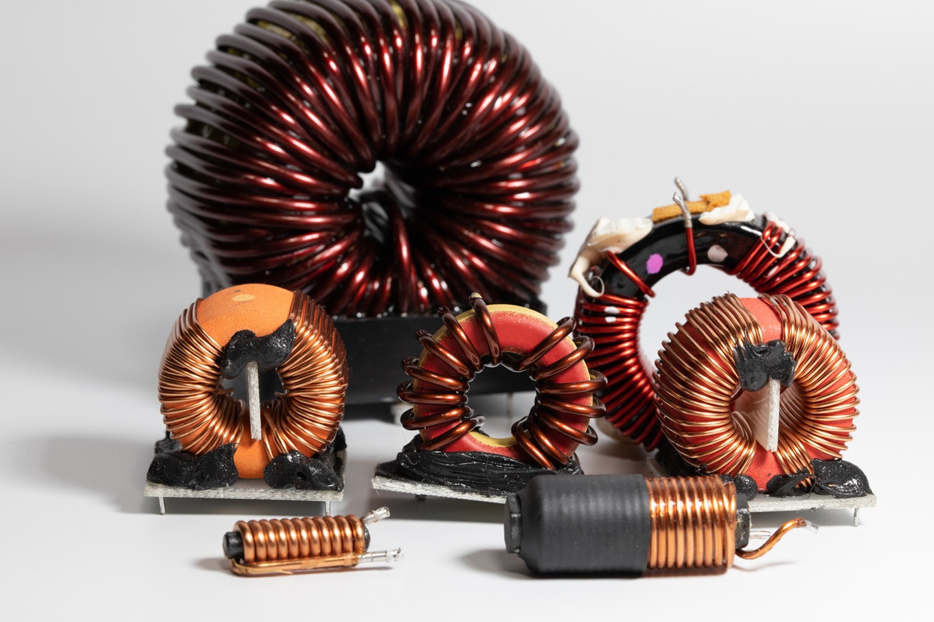 Inductors: Principles, Types, and Key Uses in Circuits